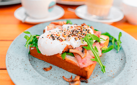 Pan francés con jamón de pierna | San Rafael